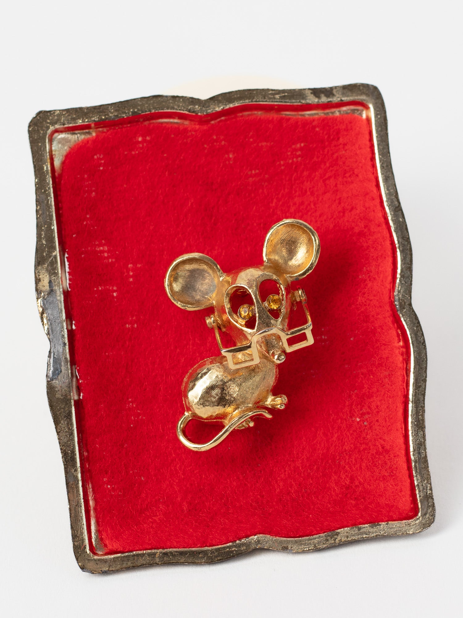 Vintage 80s Avon Mouse Brooch with Glasses – NorthernGrip