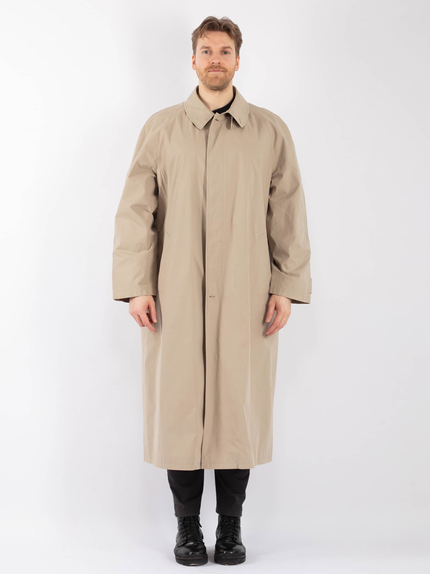 Online Vintage Store | Vintage 90's Men Mac Coat in Beige | NorthernGrip